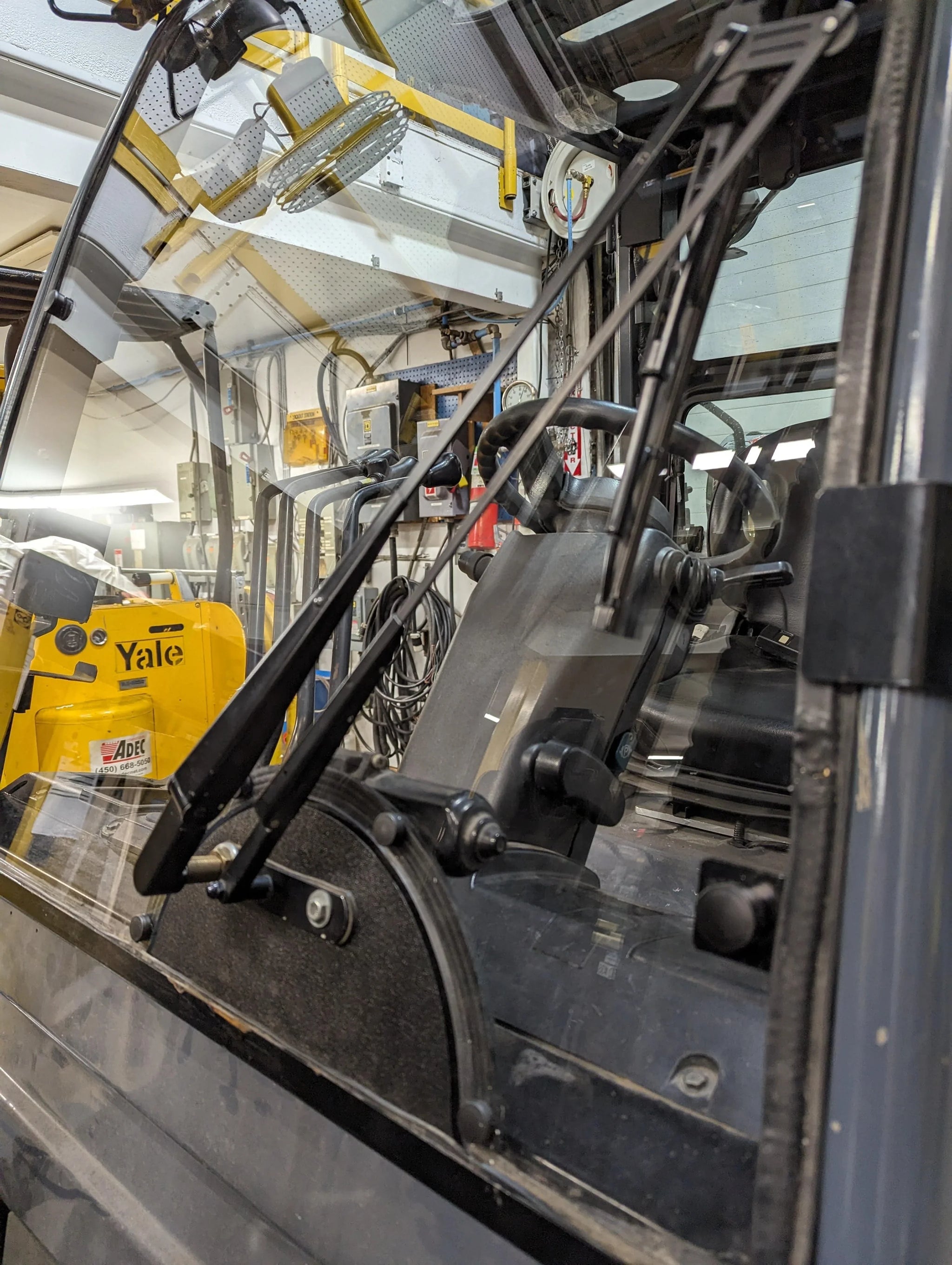 Toyota Forklift Windshield Window Cab Glazing Glass Repair